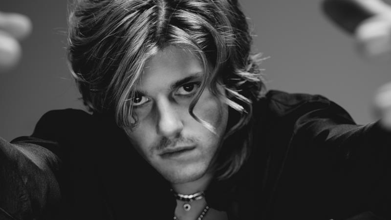 Ruel lança o EP “Adaptations” - Life & Fashion Magazine
